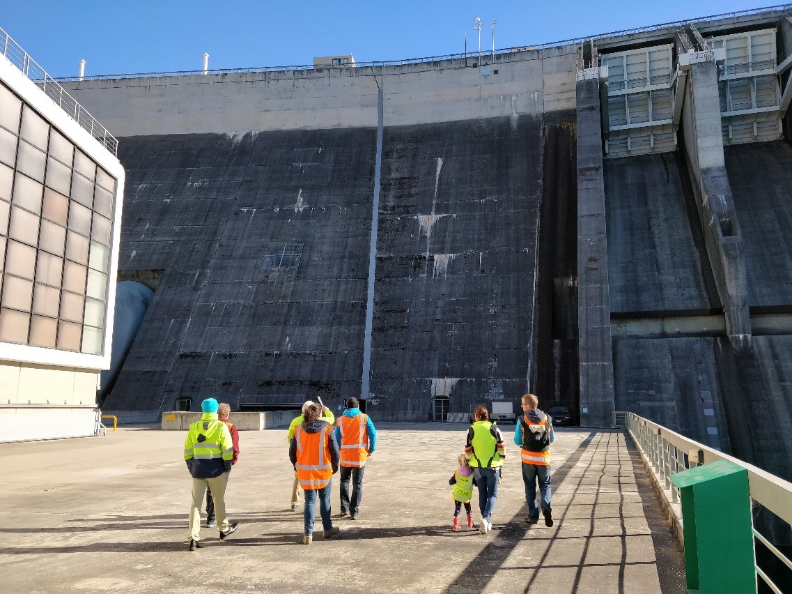 Clyde Dam Tour – New Zealand Society on Large Dams